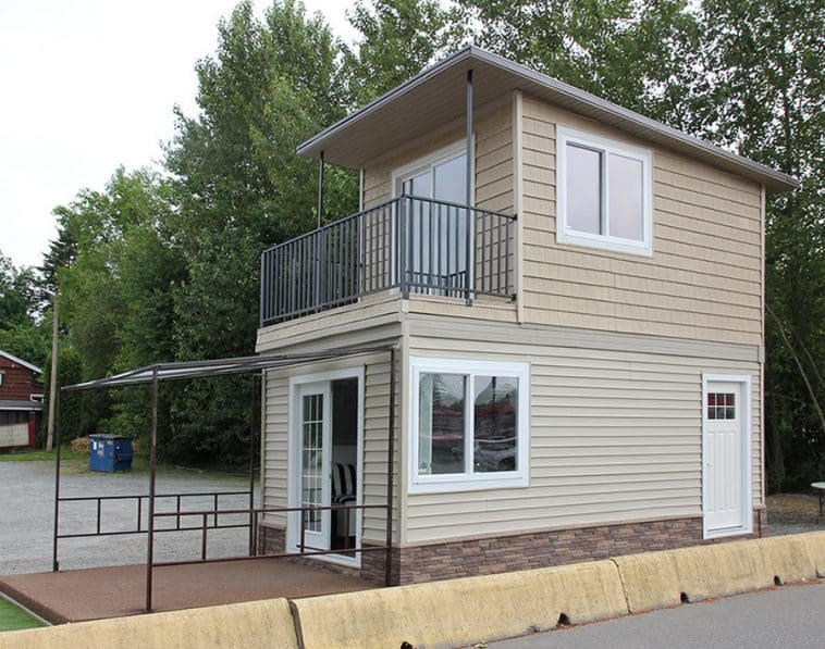 Eagle Microhome - Teeny Abode - Living Big In A Tiny House