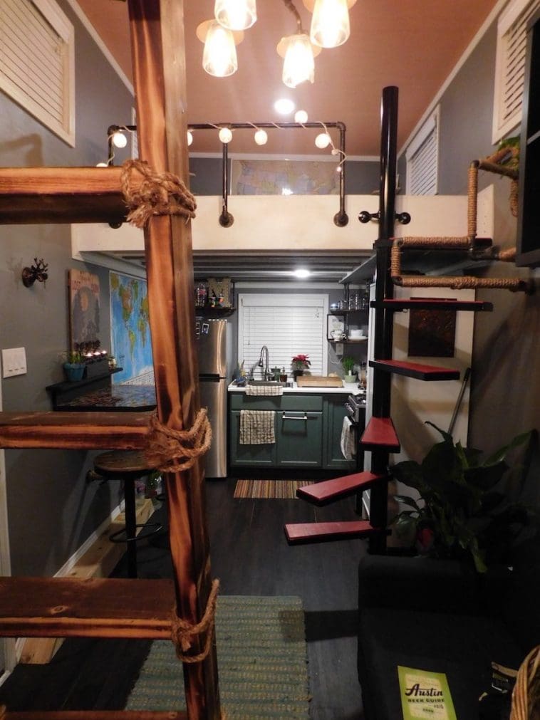 The Treehouse Lounge (Austin Texas) - Teeny Abode - Living Big In A ...