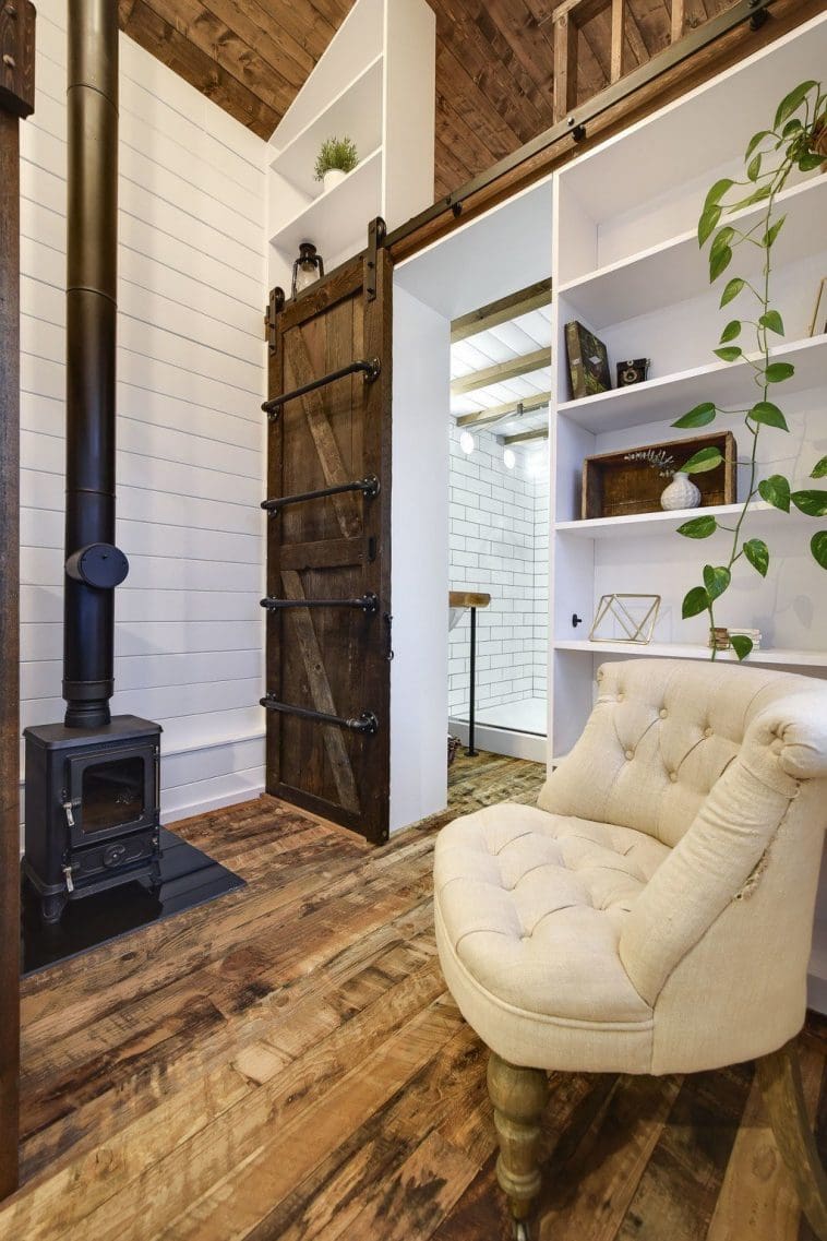 Rustic Loft - A Luxury 273 Square Feet Tiny House on Wheels - Teeny ...