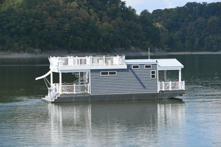 Harbor Cottage Houseboat - Page 2 of 2 - Teeny Abode - Living Big In A ...