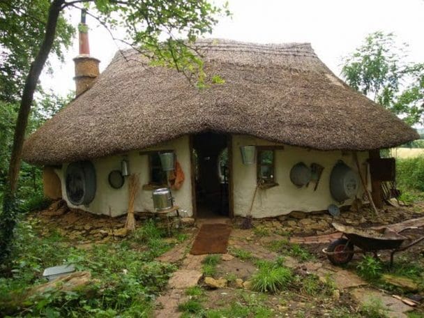 7 Cob Houses Design Ideas - A Sturdy Eco-Friendly Mud Architecture