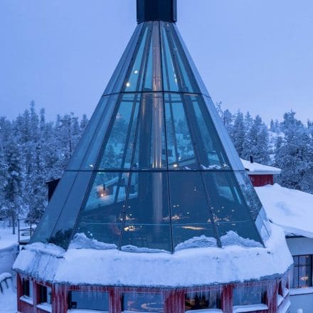 This 10-Story Barin Ski Resort Is The Second Largest Ski Resort In Iran ...