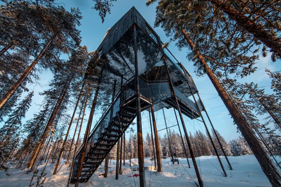 A Look at 10 Modern Treehouses: How Technology is Changing the Way We ...